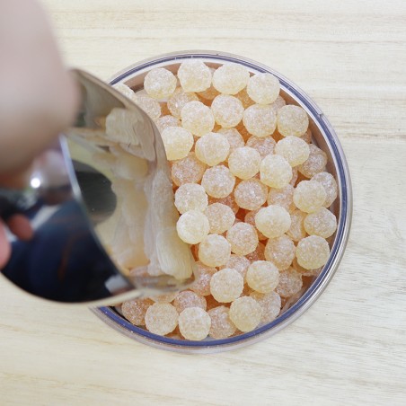 Caramelle dure al gusto miele.