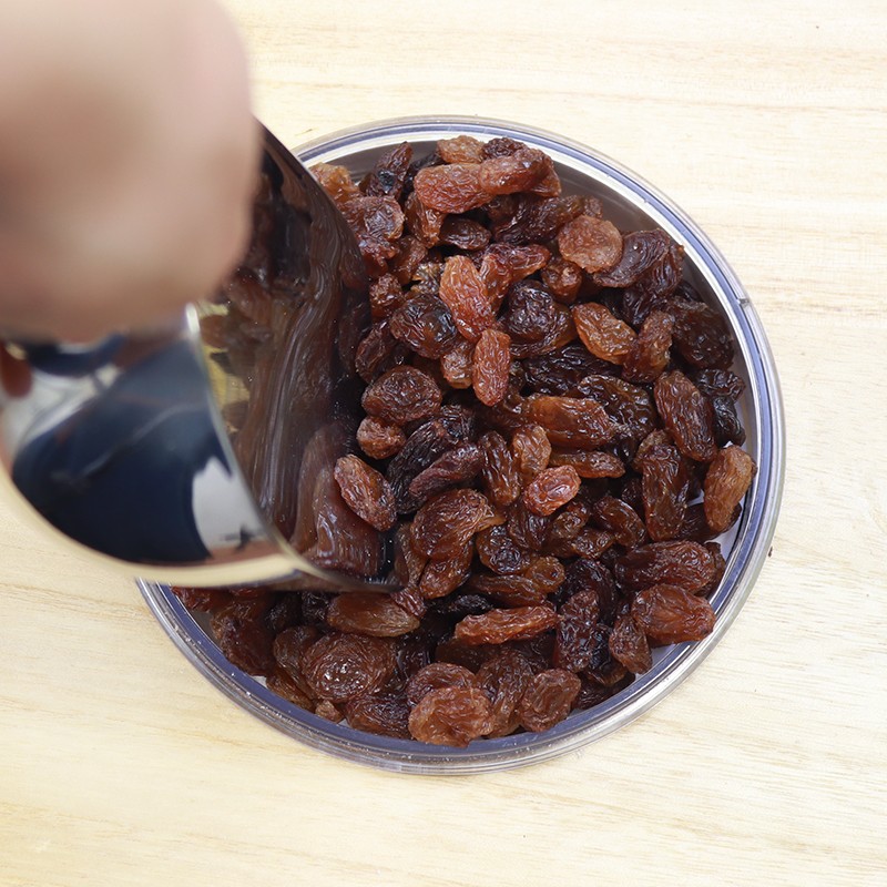 Raisins secs nature. Sans sucre ajouté.