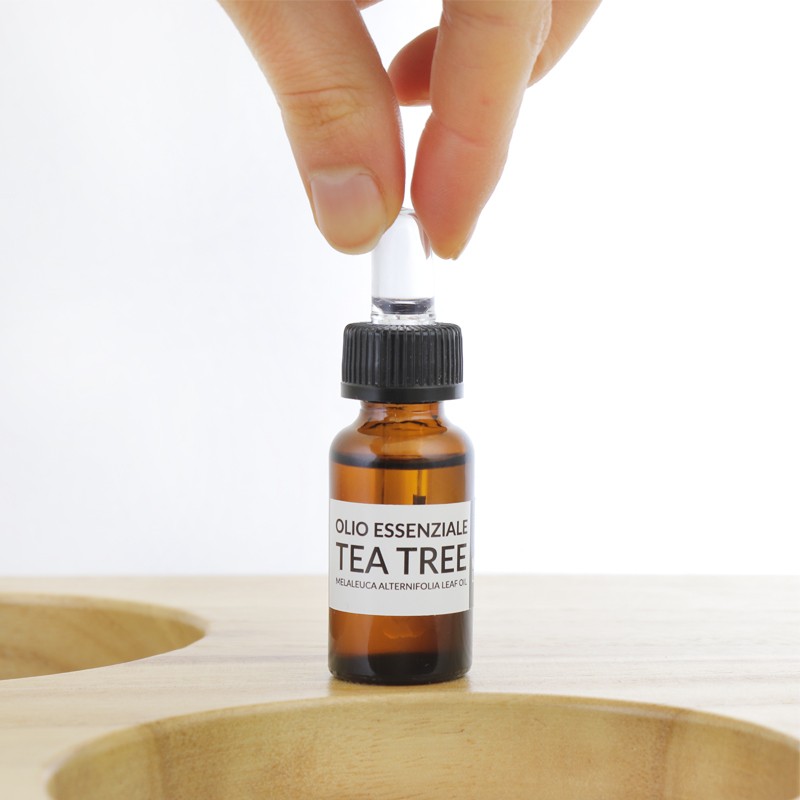Puro olio essenziale di melaleuca - tea tree oil. 100% naturale