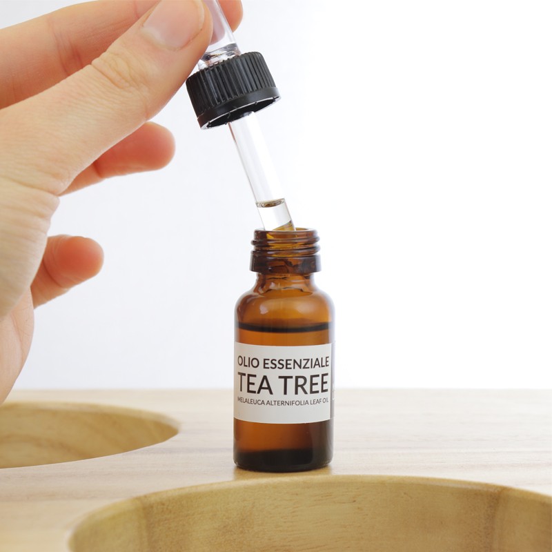 Puro olio essenziale di melaleuca - tea tree oil. 100% naturale