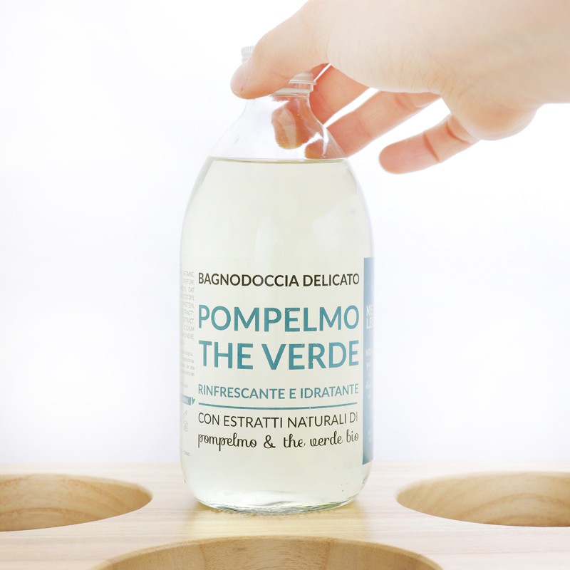 Bagno doccia con estratti naturali di pompelmo e the verde ...